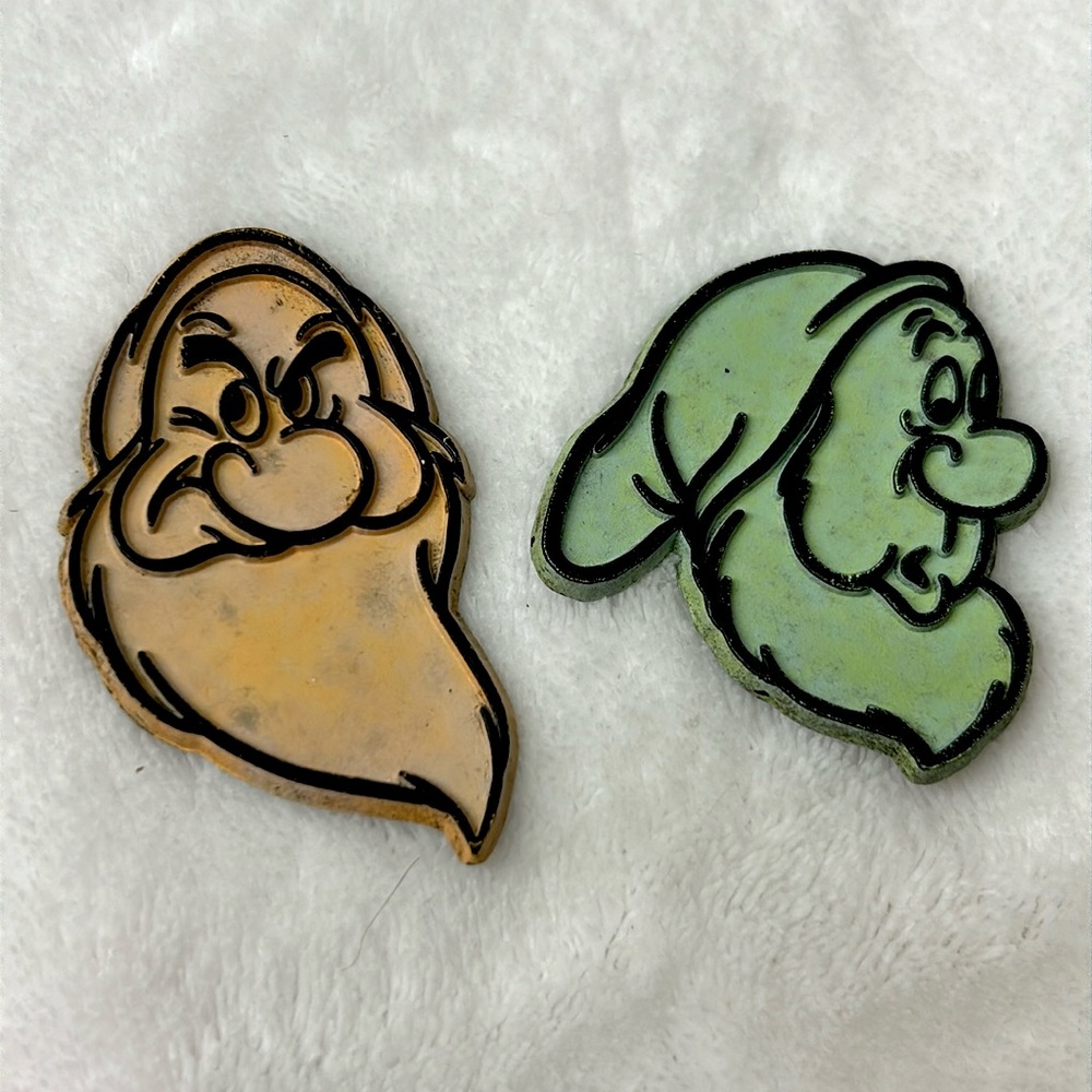 1960s Vtg Disney Snow White 2 Of 7 Dwarfs Magnets - Gem